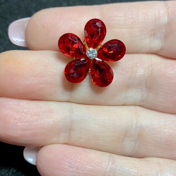Jewelry | New Little Sparking Glass Flower Brooch | Poshmark